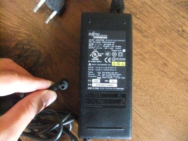 Fujitsu adapter 20V 4.5A ORIGINAL + GARANCIJA!