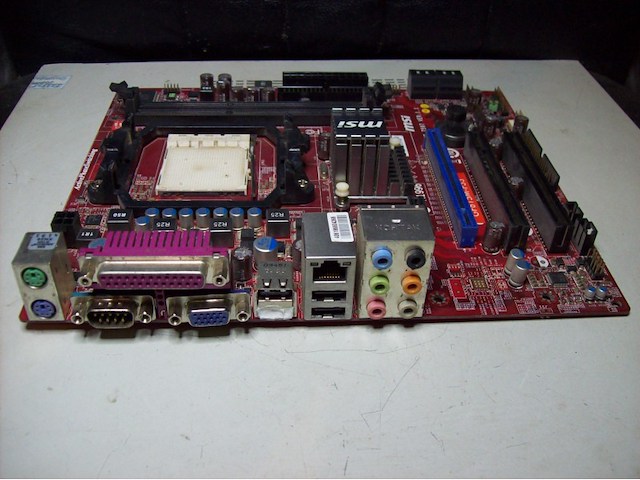 MSI AM3 GF615M - P33(MS-7597 VER: 1.1) ddr3