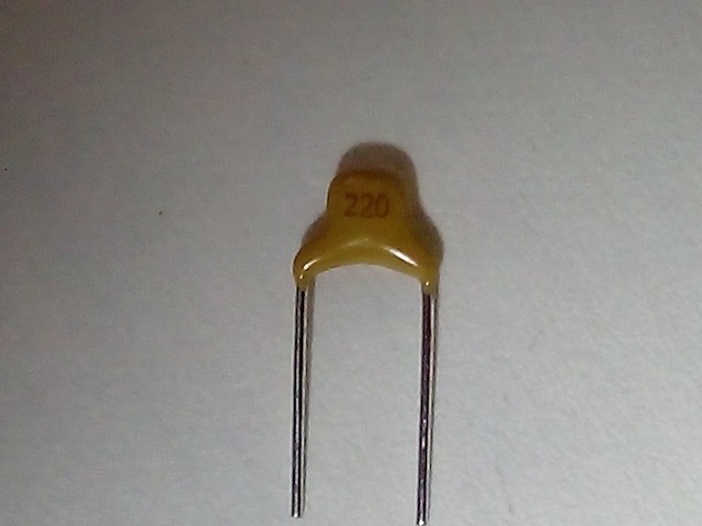 0.22 uF 50V 220 5.08 monolitički keramički kondenzator