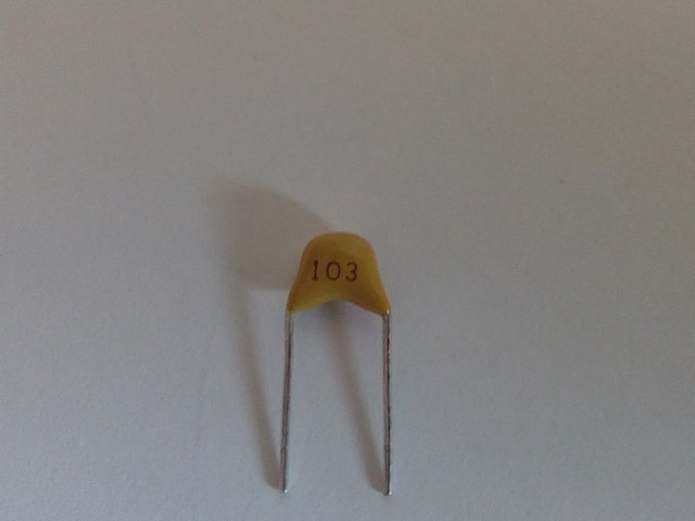 0.01 uF 50V 103 monolitički keramički kondenzator