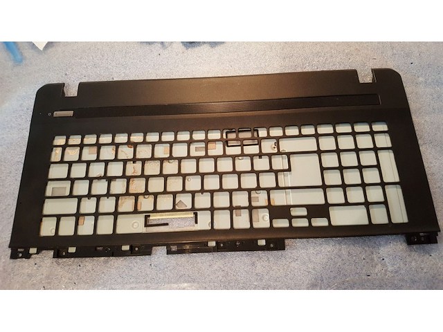 Plastika kucista za Packard Bell P7YS0