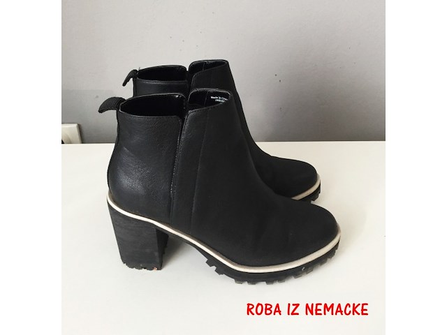 MONKI, Nemacka KAO NOVE 36