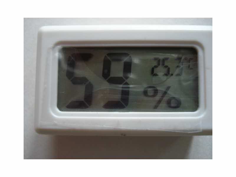 LCD merač vlage i temperature bez sonde