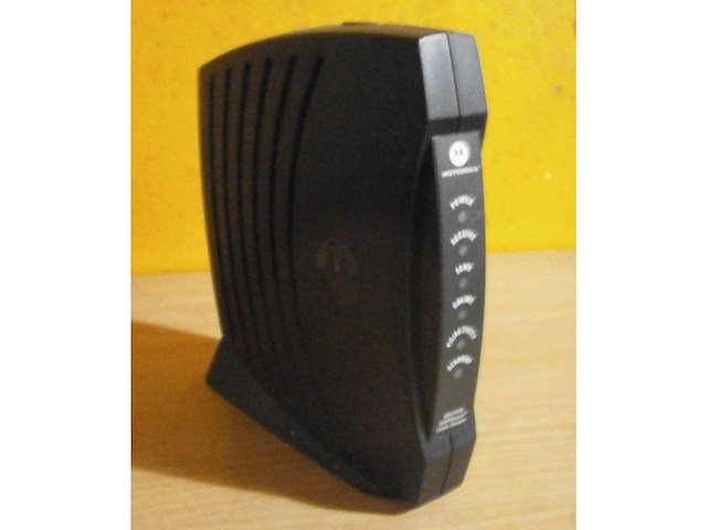 MOTOROLA kablovski modem Surfboard SB5100E