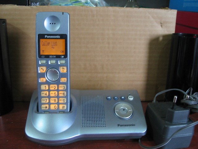 Panasonic KX TG 7120 sa digitalnom sekretaricom