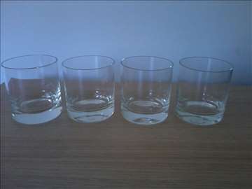 4 čaše komplet