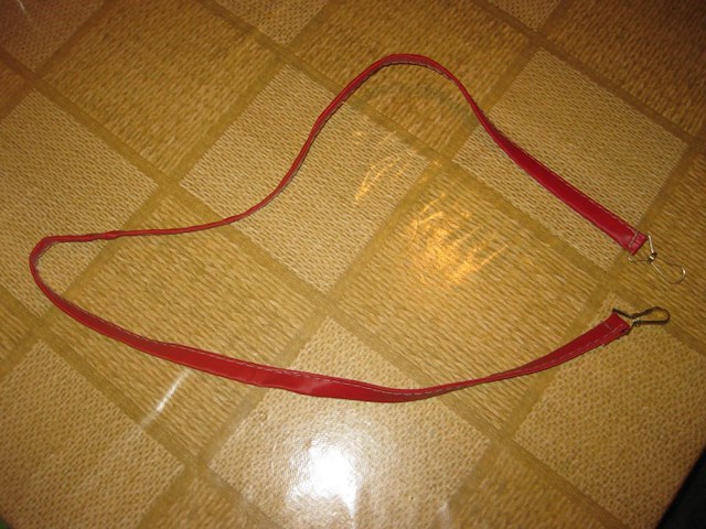Kaiš za žensku torbu, crveni 1.5 x 104 cm (NOVO)