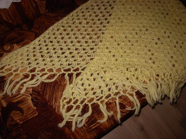 Limun -žuti ogrtać od kvalitetne vune