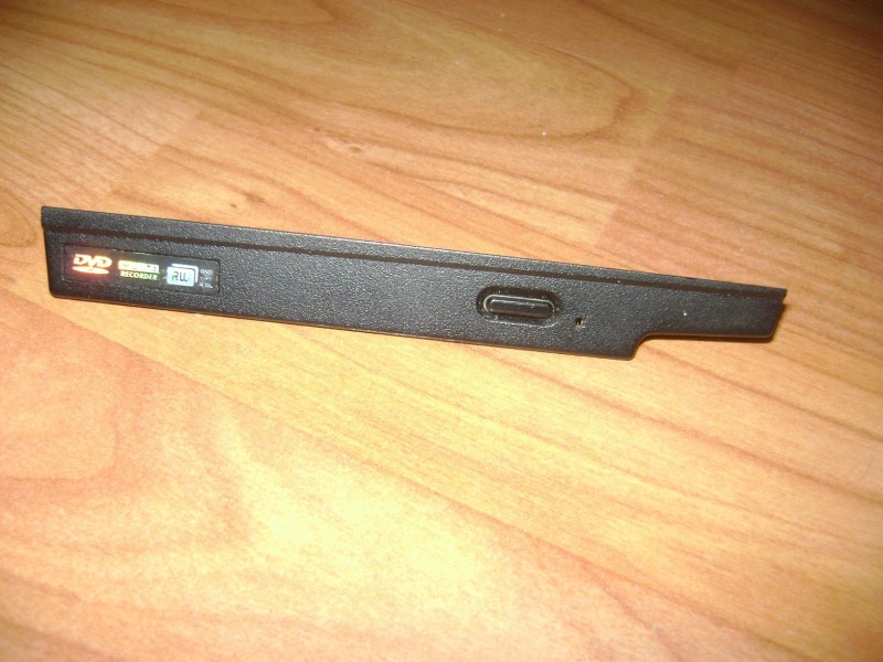 poklopac optike od asus pro31s