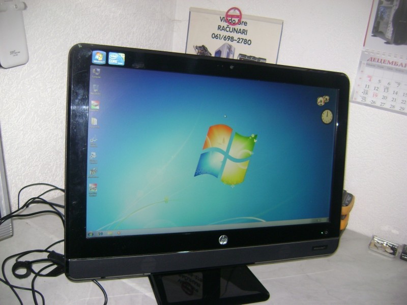 HP All-in-One i3 200pc 21.5 inca ispravan