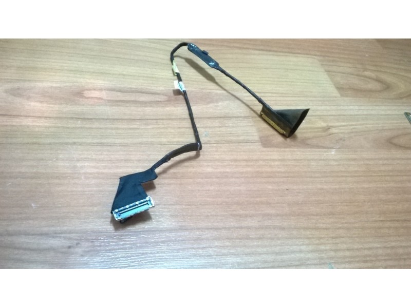 flet kabal od asusa Eee PC1008HA ispravan
