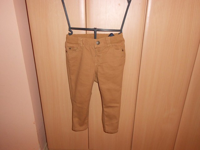 HM pantalone nove