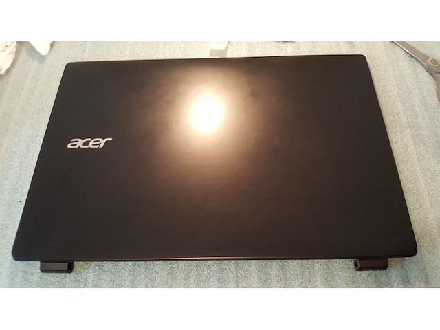 Gornji deo kucista za Acer Aspire E5-721