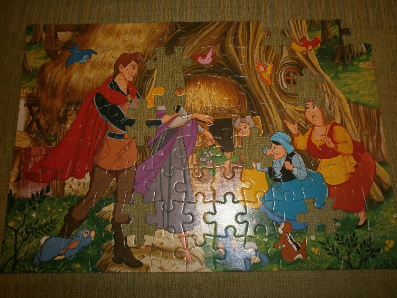 Puzzle Clementoni 100kom.Uspavana lepotica- fali ...