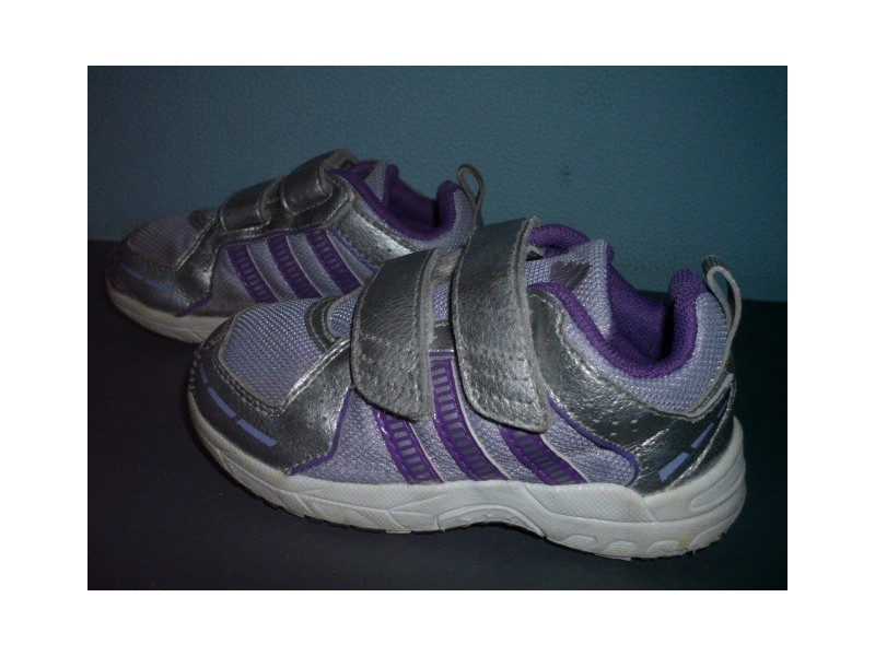 PATIKE ADIDASbr.24/15cm.