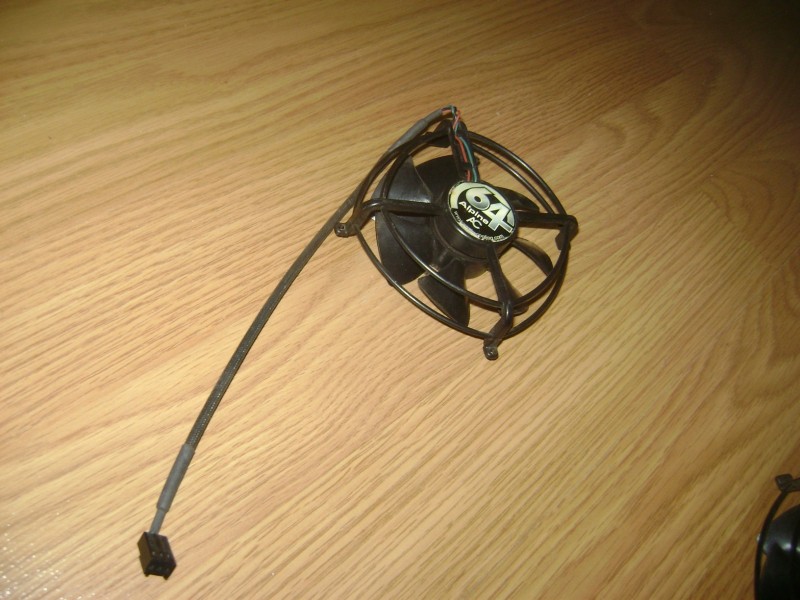 ventilator 8cm ac 64 ispravan