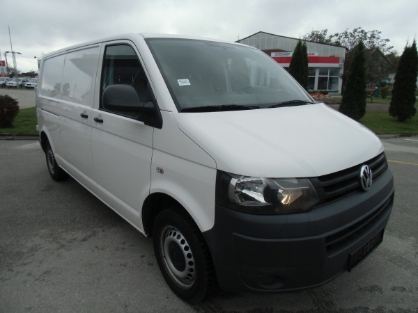 CENA: 12000 €
VOLKSWAGEN - T5 FURGON-HLADNJACA