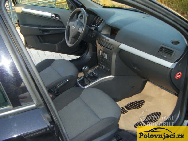 CENA: 5300 €
OPEL - ASTRA H 1.7 CDTI