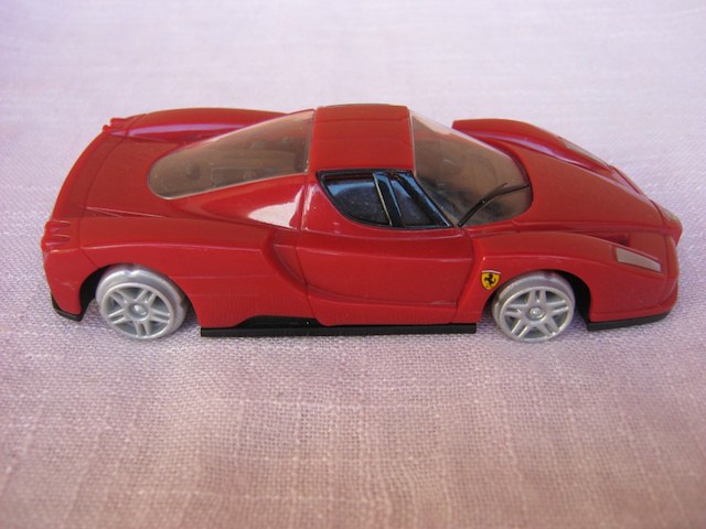 Enzo Ferrari - Shell V-Power T 8 U, 1:38, nema gume