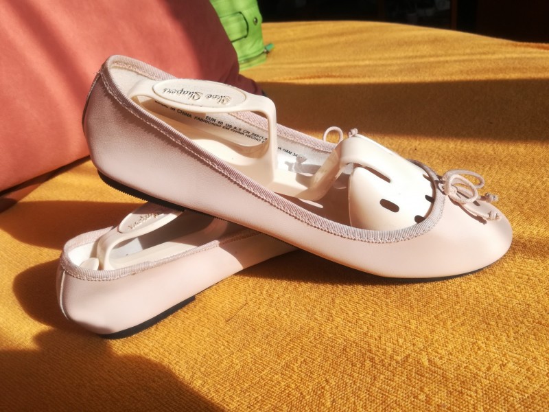 DIVIDEDbyH&M lagane,mekane-kao nove ili nove-kor.g.25cm