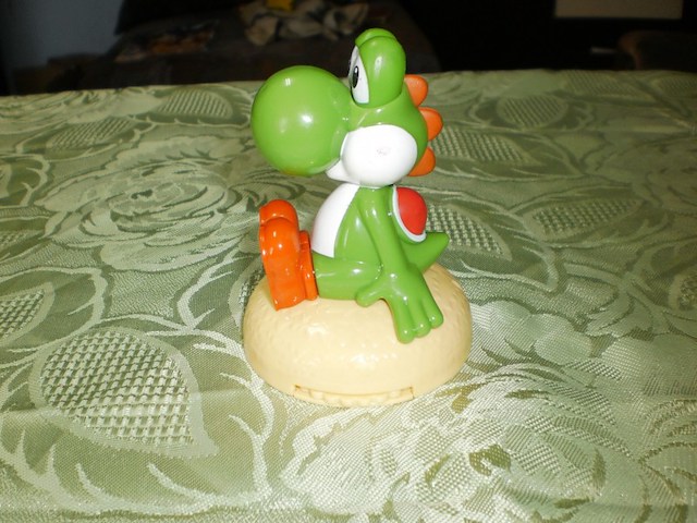 Nintendo - Super Mario - Yoshi figurica iz McDonaldsa