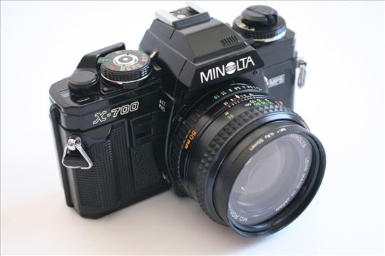 Minolta X-700 i Minolta Rokkor MD 50mm f:1.4