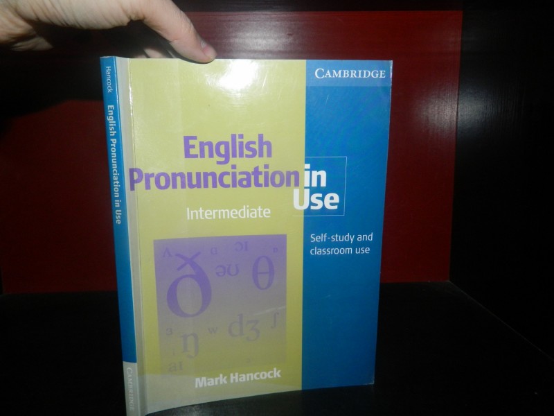 English pronunciation in Use - Intermediate
