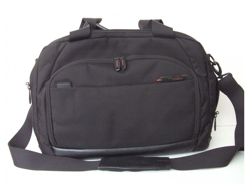 IZUZETNA SAMSONITE TORBA ZA LAPTOP