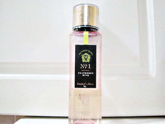 Victoria`s Secret No1 Feathered Musk