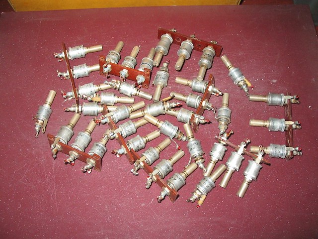 Promenljivi kondenzatori 25pF