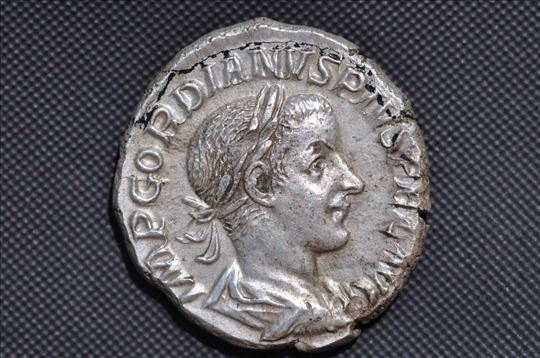 Rim denar cara Gordijana III