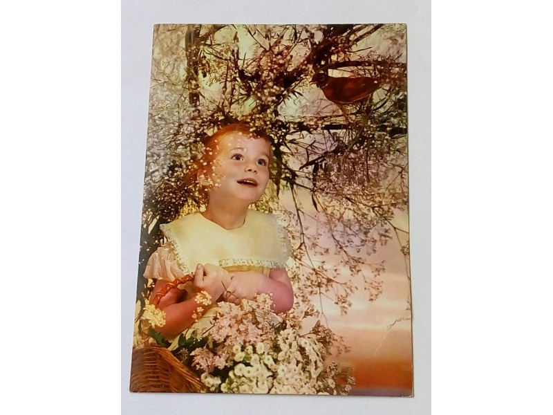 Dete sa Cvecem u Prirodi - Vrabac - Putovala 1980.god