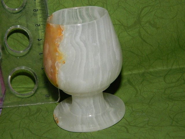Čaša od oniksa  -  visina 7 cm