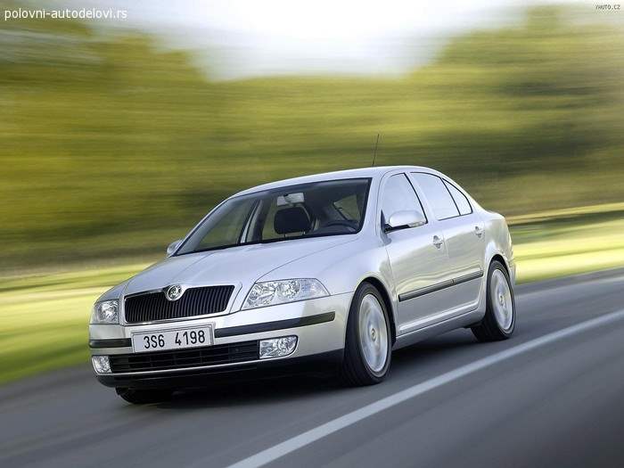 Polustranica Škoda Octavia A5