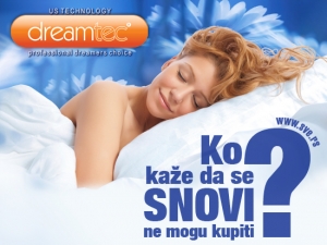 Devojka sa natpisom