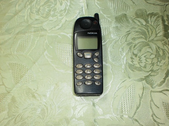 Nokia 5110 - mobilni telefon iz 1998 godine