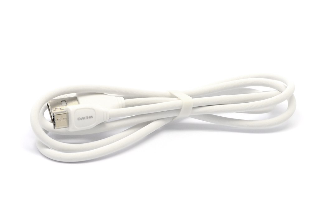 USB Data Cable QC WEWO WCA-05 micro USB (2.4A) beli 1m