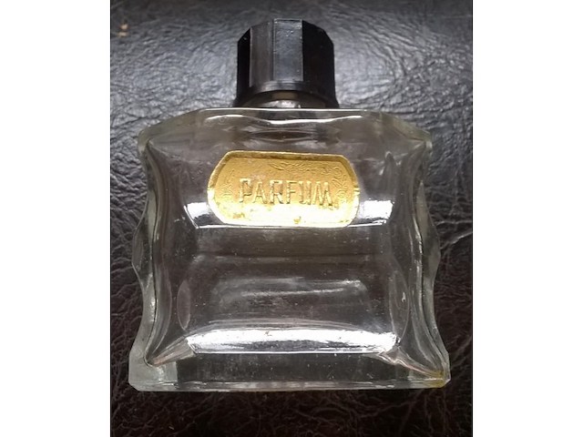 Prazna bočica Reve d`or francuskog parfema