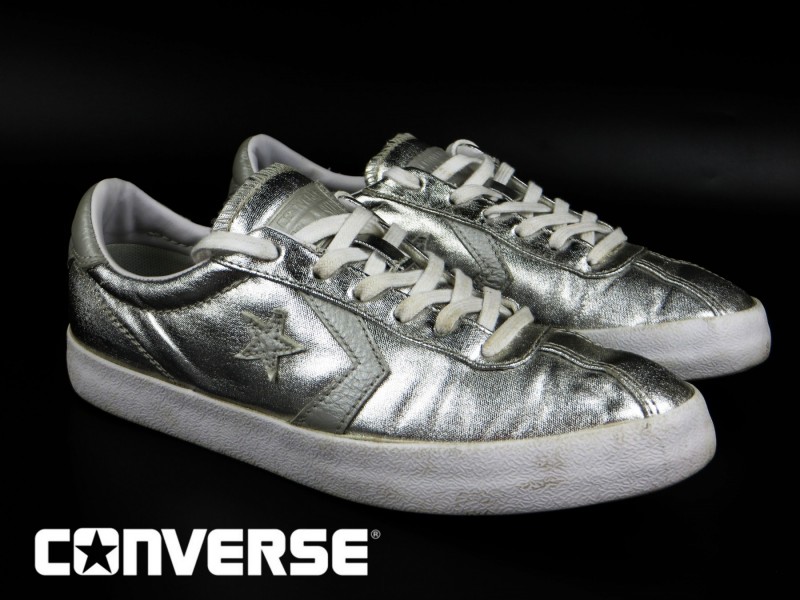 Converse metalik finiš
