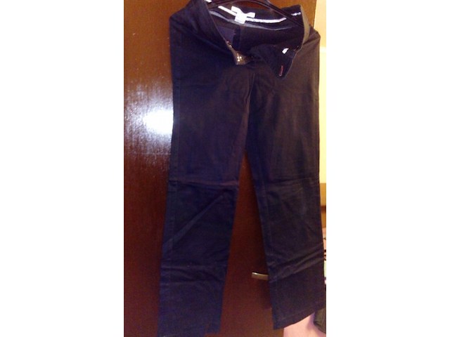 **Tommy Hilfiger pantalone**