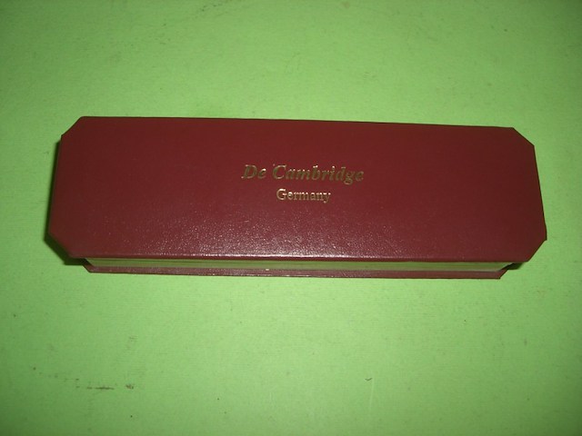 Kutija De Cambridge