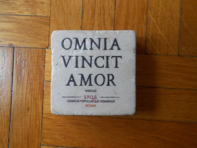 OMNIA VINCIT AMOR S. P. Q. R. Roma, magnet za frizider