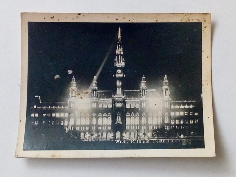 wien - Austrija - RathausFestbeleuchtung -