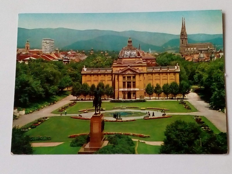 Zagreb - Trg Kralja Tomislava - Hrvatska - Putovala -