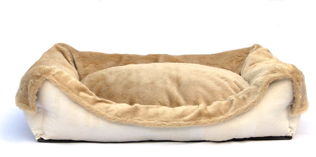 Krevet za psa Arktik sa krznenom presvlakom