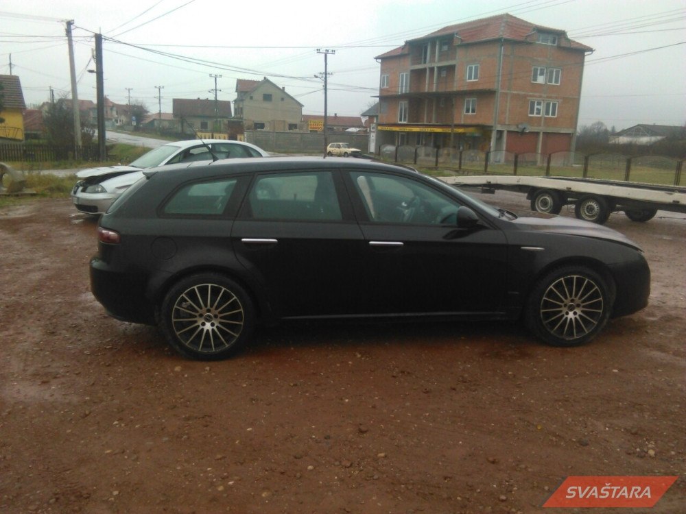 Alfa Romeo 159 Delovi