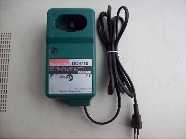 Makita punjac DC9710 7.2 - 9.6 Volti