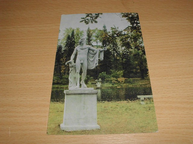 Razglednica - Lomonosov - Statua Apolon - čista