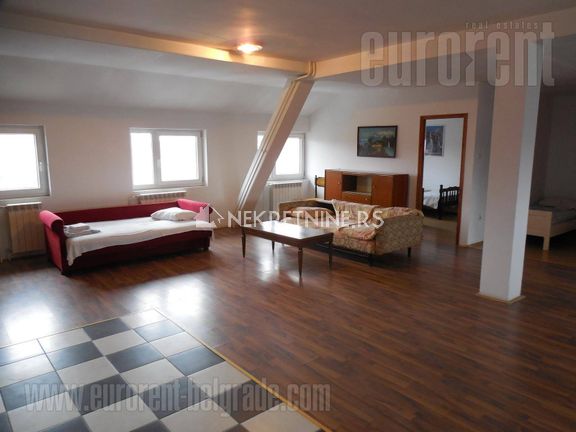 #29667, Izdavanje, Kuća, ALTINA, 7000 EUR