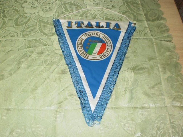 Italia - EURO 88 - kapitenska zastavica - 37x30 sm